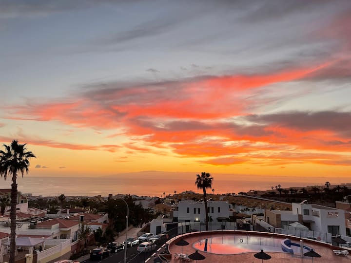 Beautiful Sea & Sunset View / Tenerife South - Costa Adeje