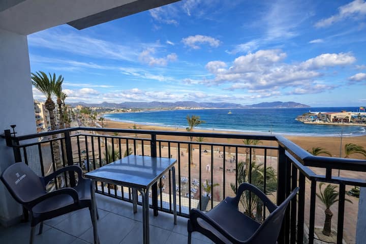 Apartamento En Primera Linea Con Vistas Al Mar - Puerto de Mazarrón