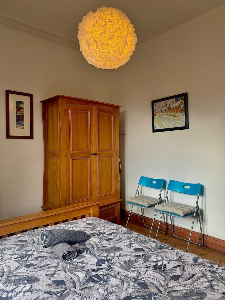 Lovely 1 Bedroom Flat 2minutes From Train Station - Dunfermline