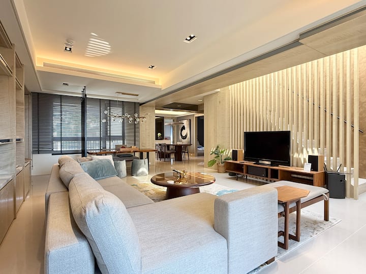 Scenic Penthouse W/ Large Private Rooftop Terrace - Tamsui District