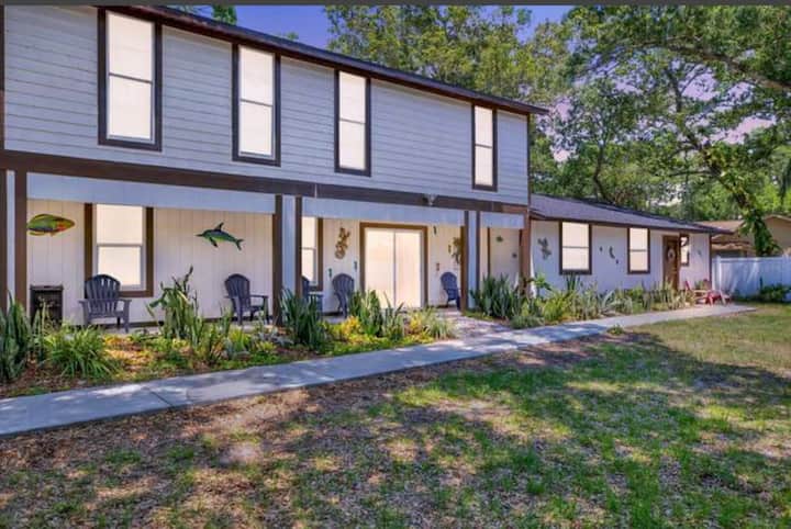 Gorgeous 6bed/5.5bat Clearwater Home - Largo, FL