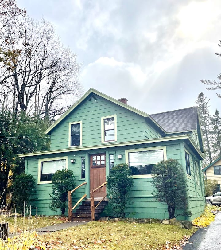 3-bedroom Vacation Home Steps To Downtown. - Lake Placid, NY