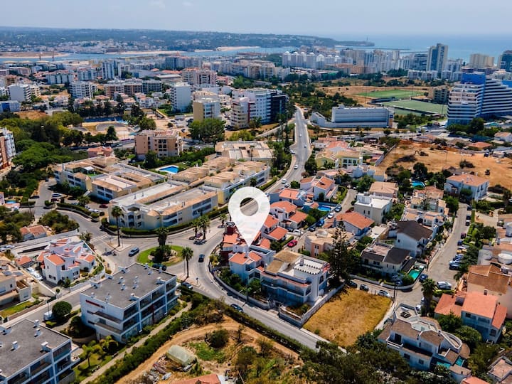 Villa With Rooftop Sea View, 5 Min From Beach - Portimão