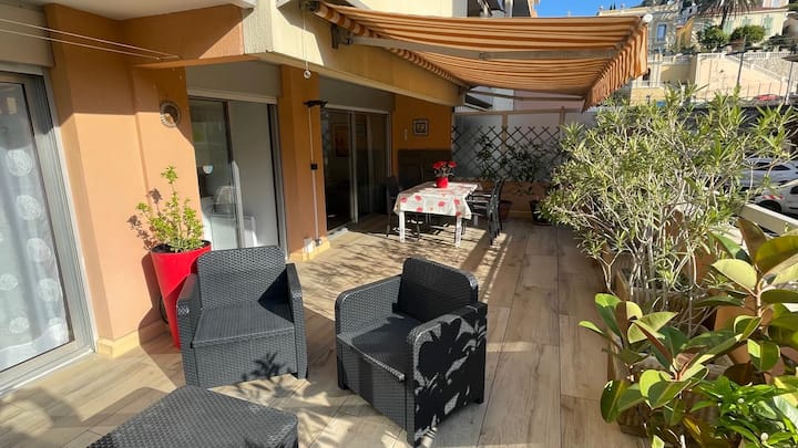 Bel Appartement 53 M² & Terrasse 35m² "Carré D'or" - Plage du Borrigo (Menton)