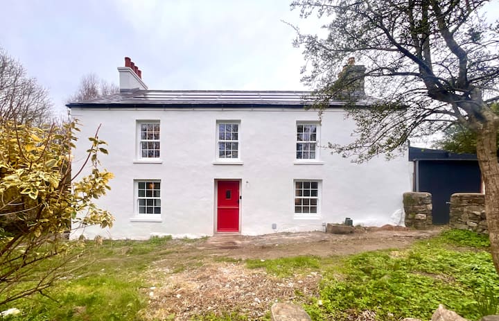 The Miller's Farmhouse, Santon, Isle Of Man - 맨섬