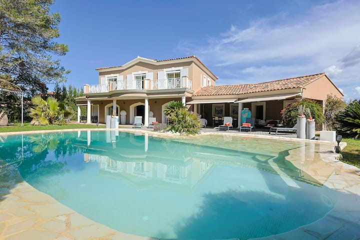 "Novalya" 10 Pers. Piscine Pétanque, Jacuzzi - Cuers