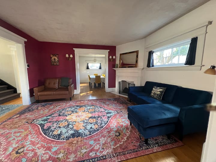 Bright City Home By The River - Sault Ste. Marie