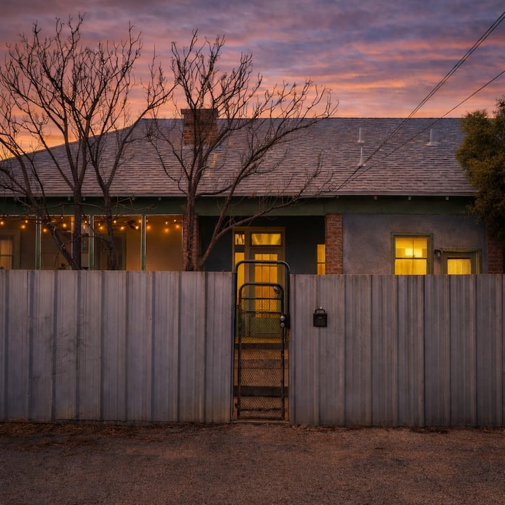 Gem Show Ready ! 1915 Charm Near Downtown - Tucson, AZ