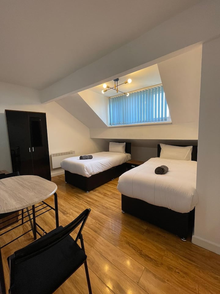 A Lovely 1-bed Apt Close To Leeds City Centre - Leeds