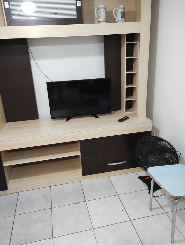 Casa 2 - Aconchegante Com Espaço Para Estacionar - Curitiba