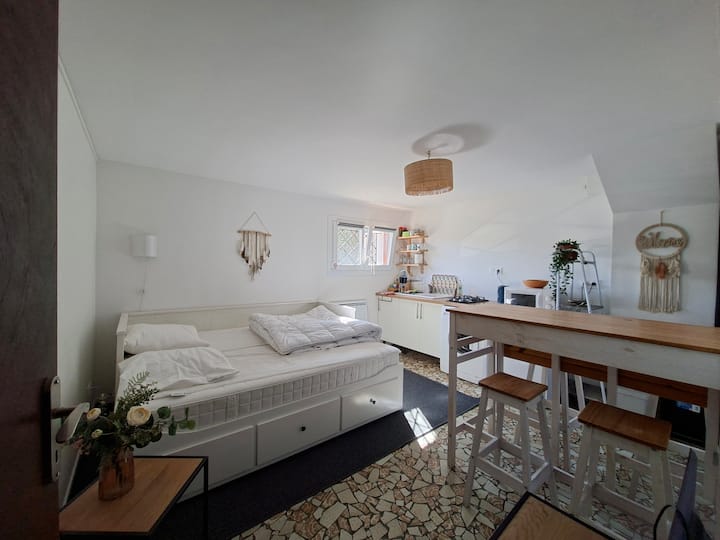 Studio Proche Sortie Autoroute (Parking, Terrasse) - Besançon