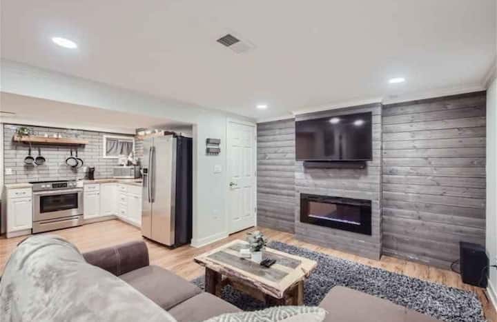 Charming Old Town Retreat - Fort Collins