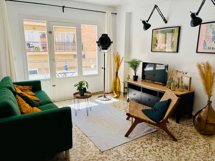 Apartamento Barcenillas Centro-málaga Con Balcón - Malaga
