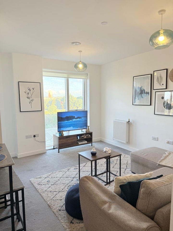 Modern 1-bed Flat | Sleeps 4 - London, Ontario
