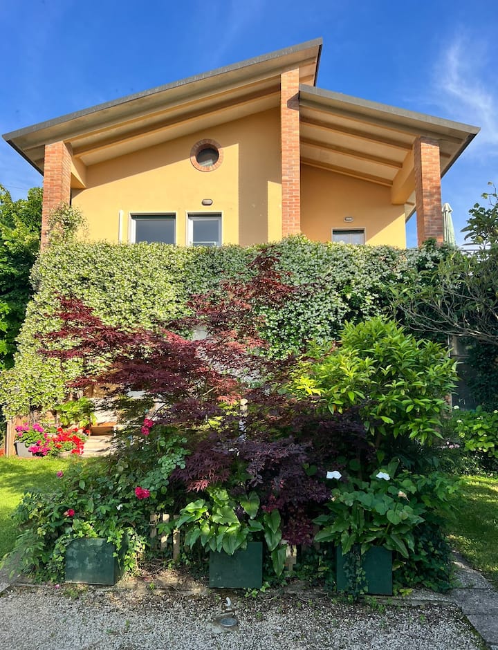 Villa With Terrace In A Large Garden. - Lazise sul Garda