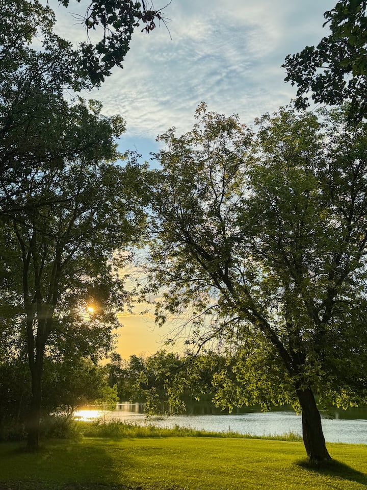 Pinecone Acres - Selkirk