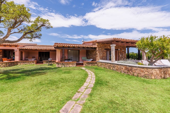 Villa Giardino, Emotion On The Seaside! N77 - Budoni