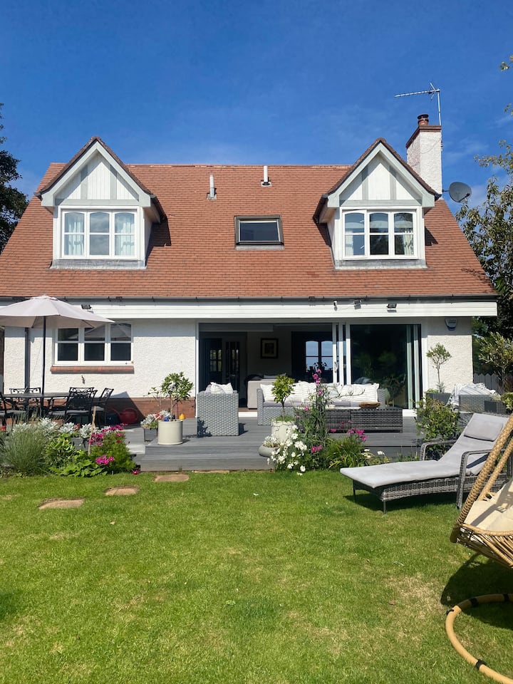 Seaside Golfing Haven-central 4 Bed Detached Home - Tantallon Castle