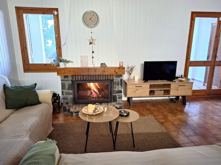 Casa Roure-4br-piscina Privada-bbq-vistas Mar - Canet de Mar