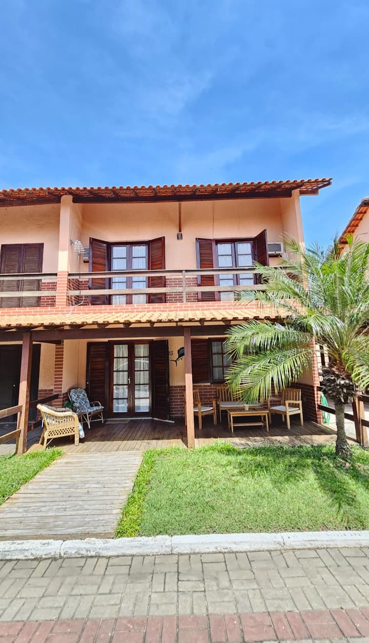 Casa Em Condomínio Com Piscina, Sauna E Campo. - 