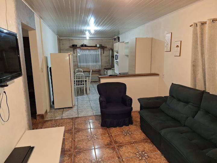 Casa Completa Com Estacionamento-boa Localização - Rivera