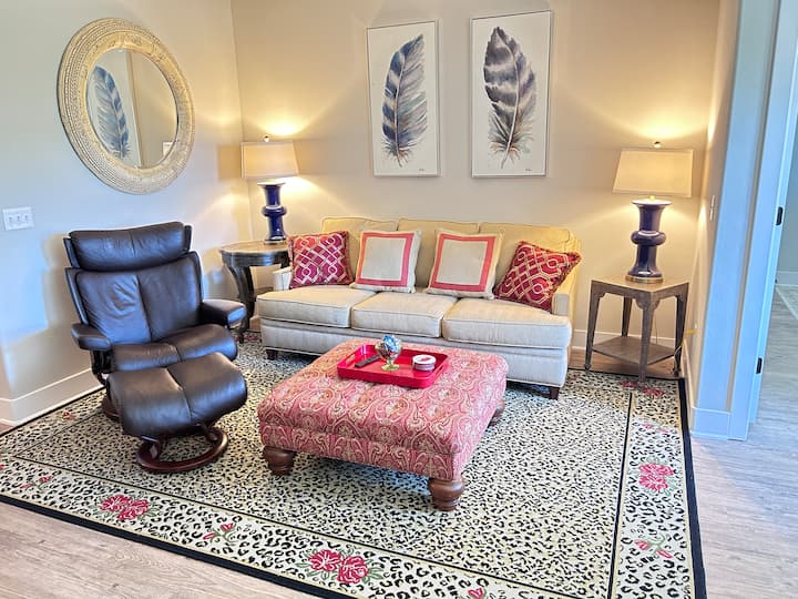 5 Star Rated Home In The Heart Of Fayetteville! - Fayetteville, AR