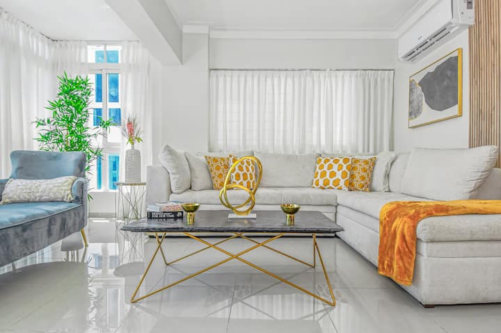 Extra-spacious Bella Vista Condo | Downtown Sd - Santo Domingo