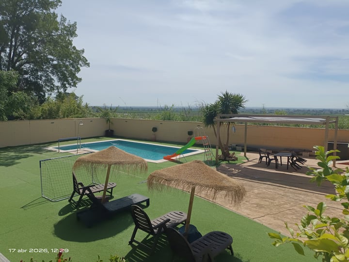 Villa Totalmente Equipada Piscina Y Gran Porche - Cantillana