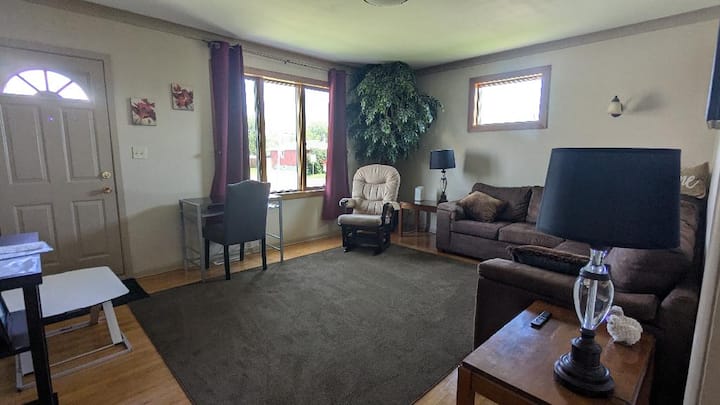 4 Bedroom 2 Bath Westfort Free Laundry/parking - 