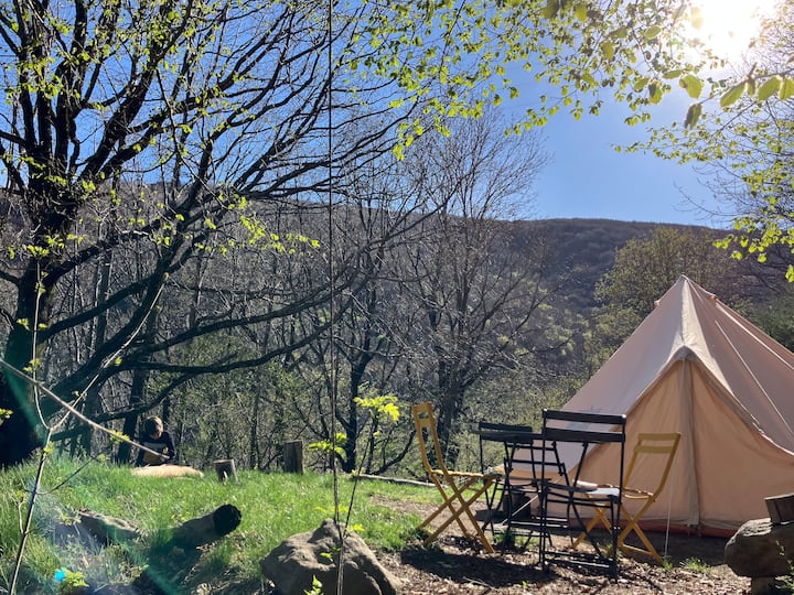 Tente Tipi En Pleine Forêt - Thueyts