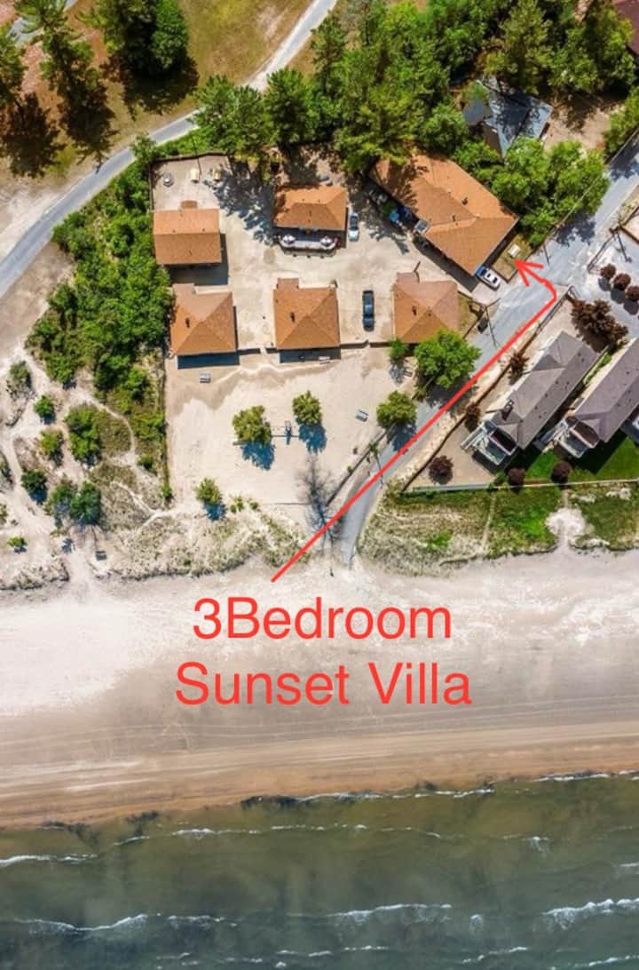 Amazing 3-bedroom Vacation Home In Wasaga Beach - Wasaga Beach