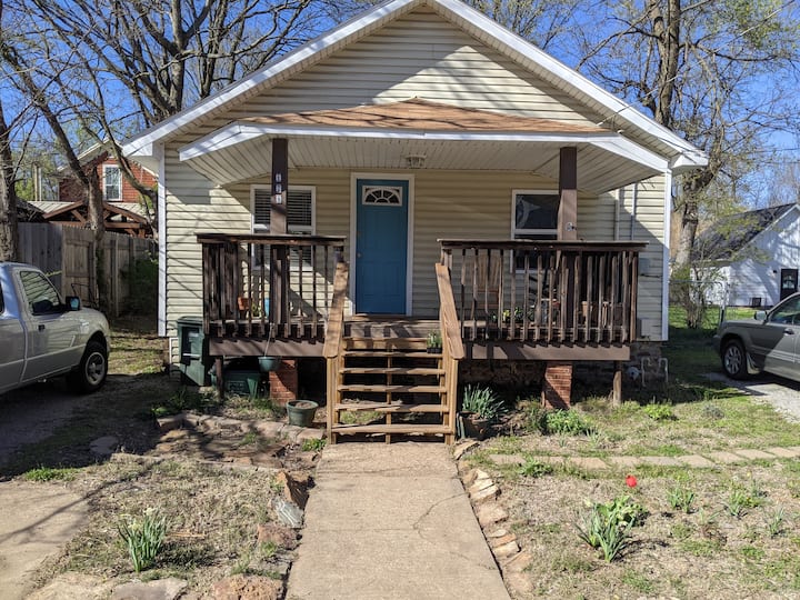 Cheerful Home, Close To Stadium And Downtown - Fayetteville, AR