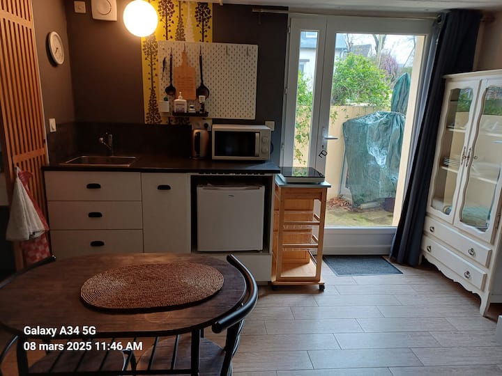 Chambre Indépendante Avec Cuisinette Et Sauna - Cesson-Sévigné