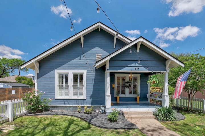 Walk To Georgetown Square | 2br/2ba | Pet Friendly - Georgetown, TX