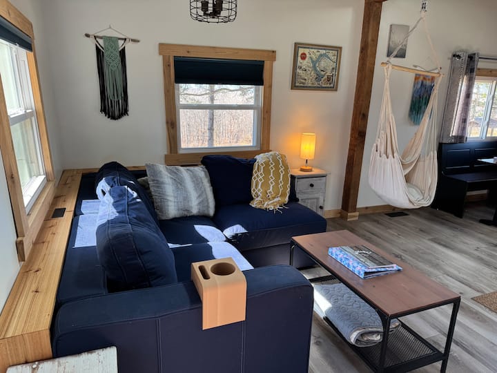 Stargazer's Delight Cozy Hilltop Cabin On 20 Acres - Lake Hope State Park, OH