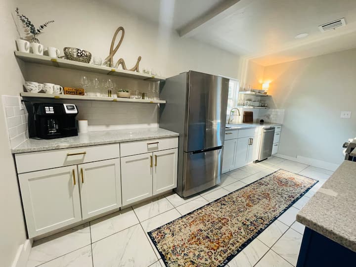 Cozy 3-bed Hm Minutes From Okana Park & Downtown - Oklahoma Lake