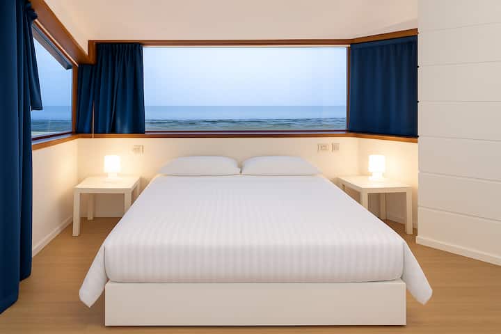 Lalena's Garden B&b In Villa - Camera Scirocco - Portopalo di Capo Passero