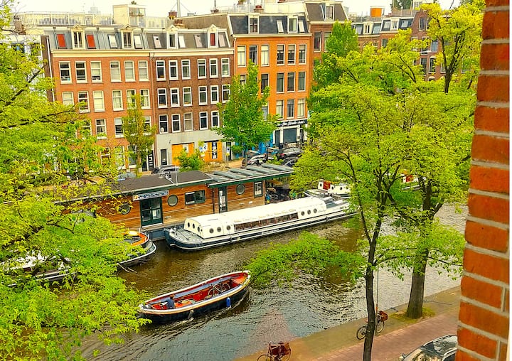Canal View Rooftop Jacuzzi & Garden - 