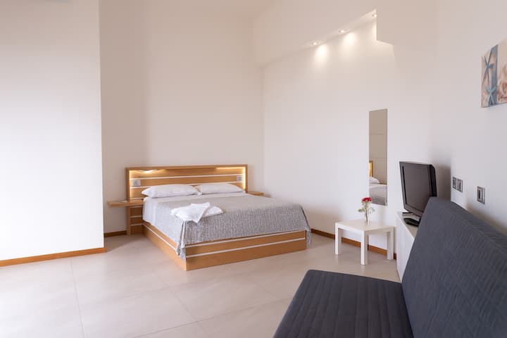 Lalena's Garden B&b In Villa - Camera Quadrupla 1 - Portopalo di Capo Passero