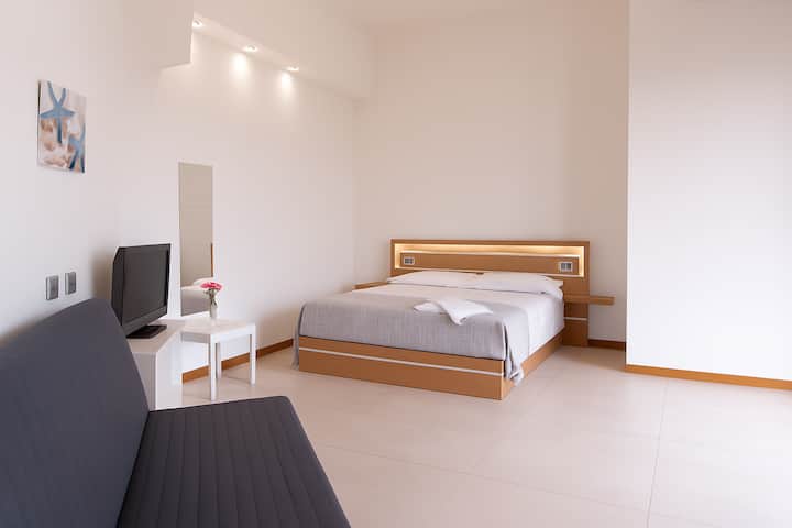 Lalena's Garden B&b In Villa - Camera Quadrupla 2 - Portopalo di Capo Passero