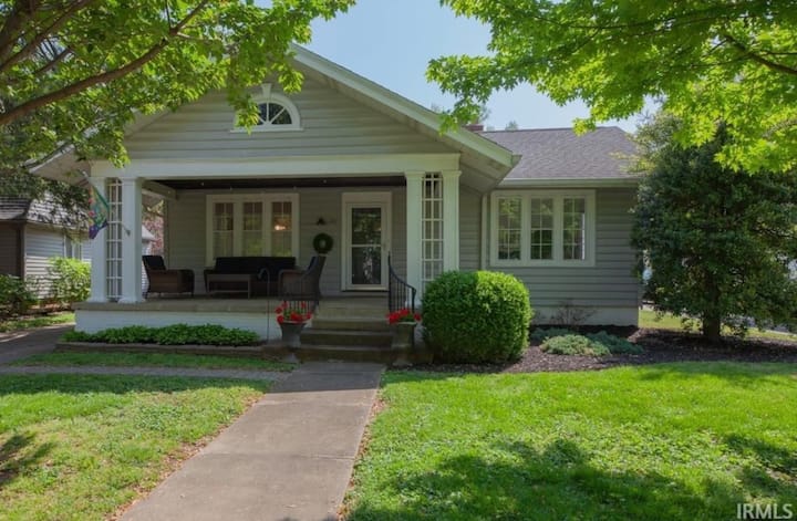 Bungalow On Runnymeade! - Evansville, IN