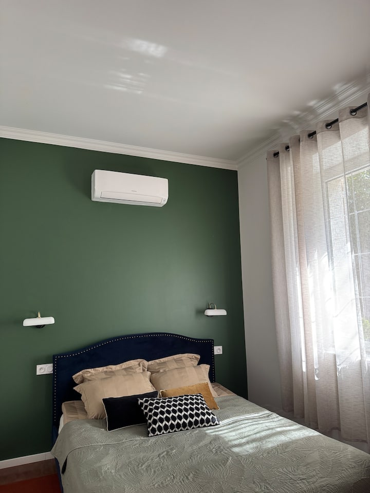 Studio Dans Un Château Exceptionnel Du 18è Siècle - La Londe-les-Maures