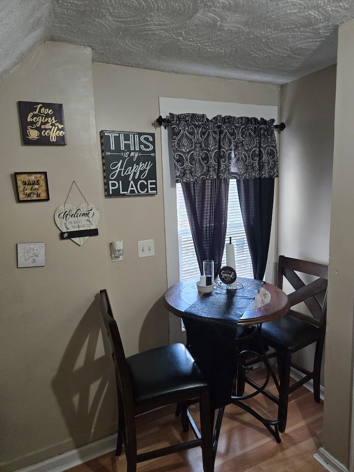 Lovely 3rd Fl 2bed Min For Downtown Hartford - Hartford, CT
