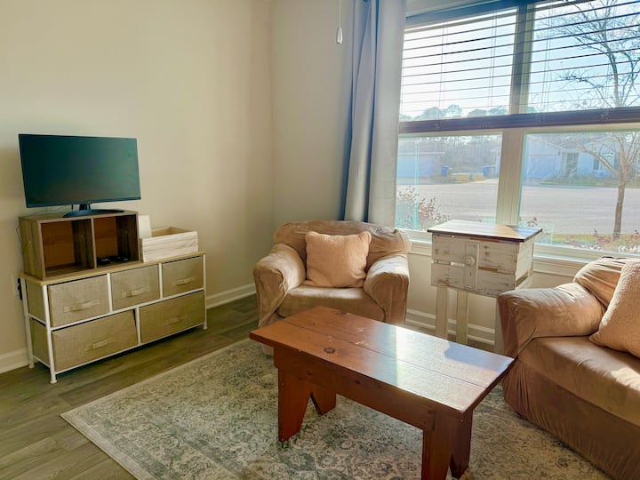 Beautiful Boutique Suite By Beaches - Foley, AL