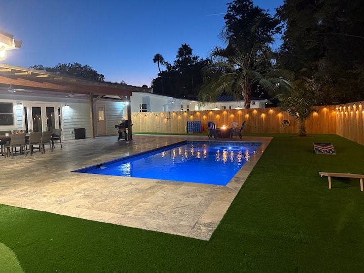 Captains Quarter's - Jacksonville Beach, FL