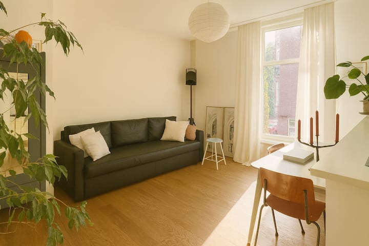 Bright Old West Apartment By Vondelpark | Patio - Amsterdam