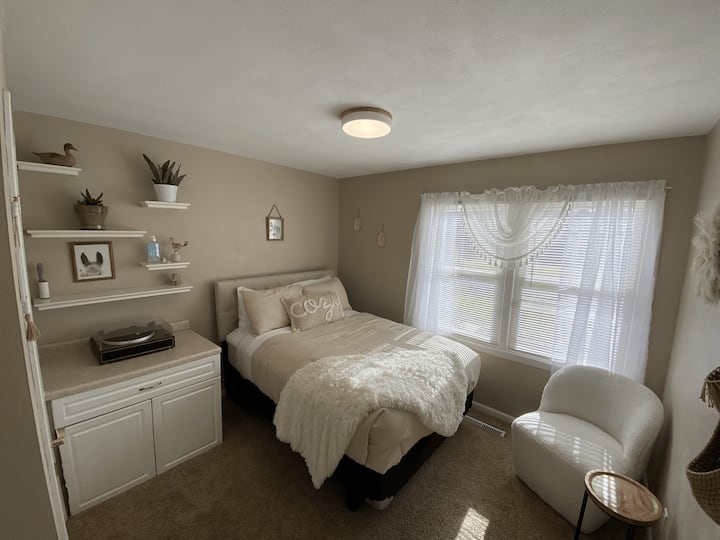 Cozy Nest - Lake Geneva