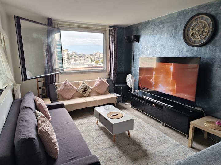 Grand Appartement Proche Metro - Nanterre