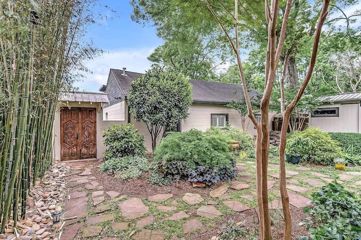 Downtown Private Guest Home W Sauna & Full Kitchen - Nashville, TN