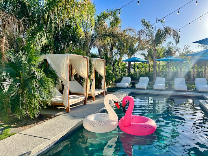 Tropical Retreat (Jacuzzi, Misters, Patio Heaters) - Mesa, AZ